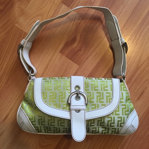 le chateau | Bags | Le Chateau Green And Cream White Shoulder Handbag ...